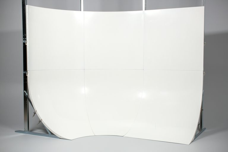 System 4QS Freestanding Cyc Wall w/ 42-Inch Cove | Pro Cyc