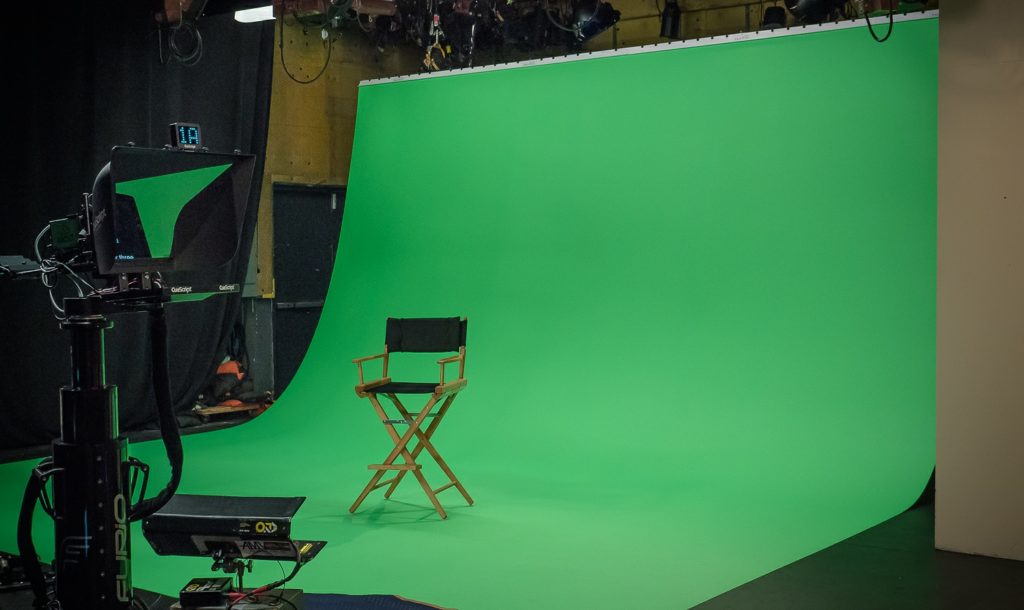 Pro-Grade 20-Foot Green Screen | Pro Cyc